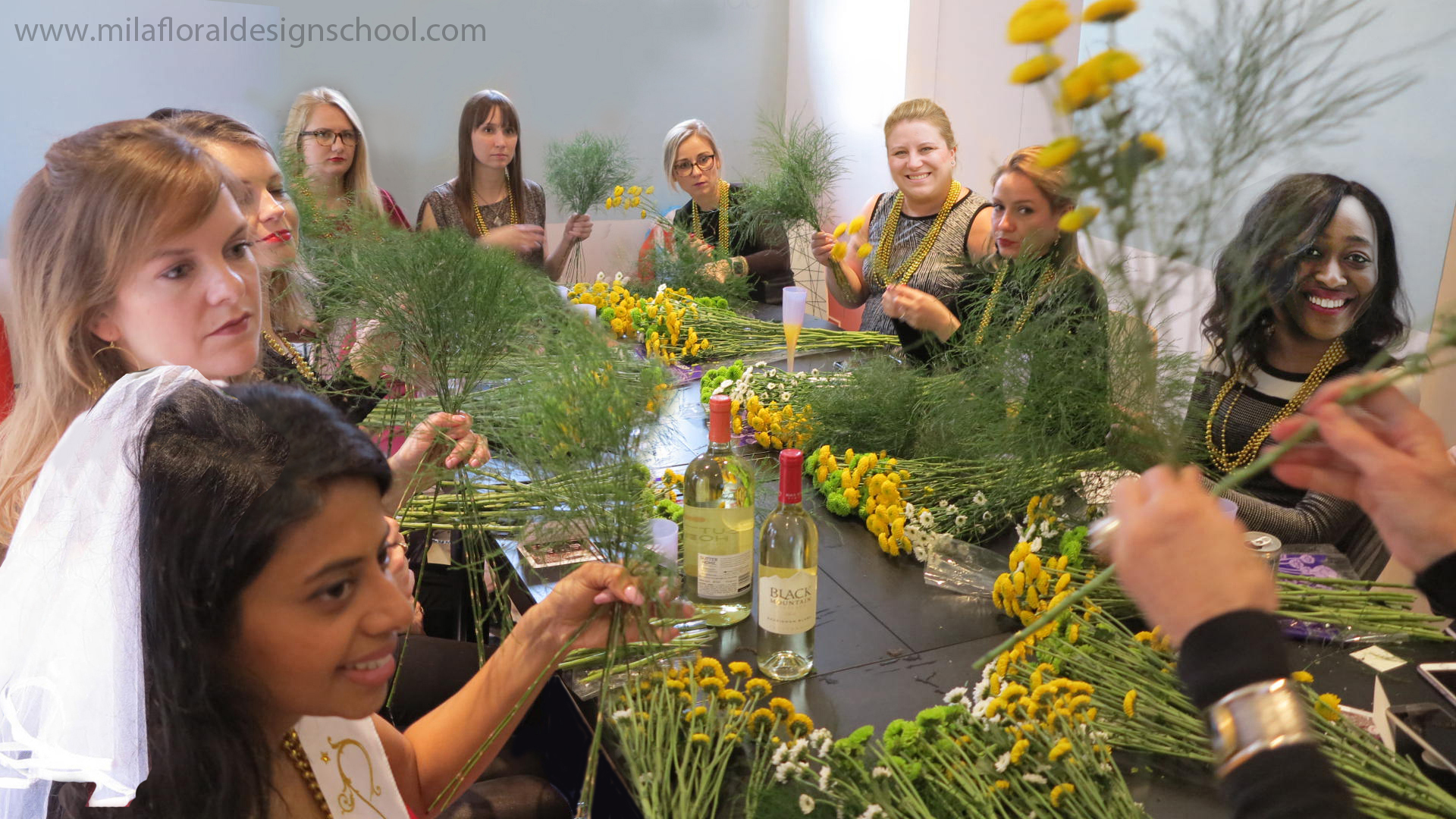 Flower Arranging Party Workshop – European Floral Design School